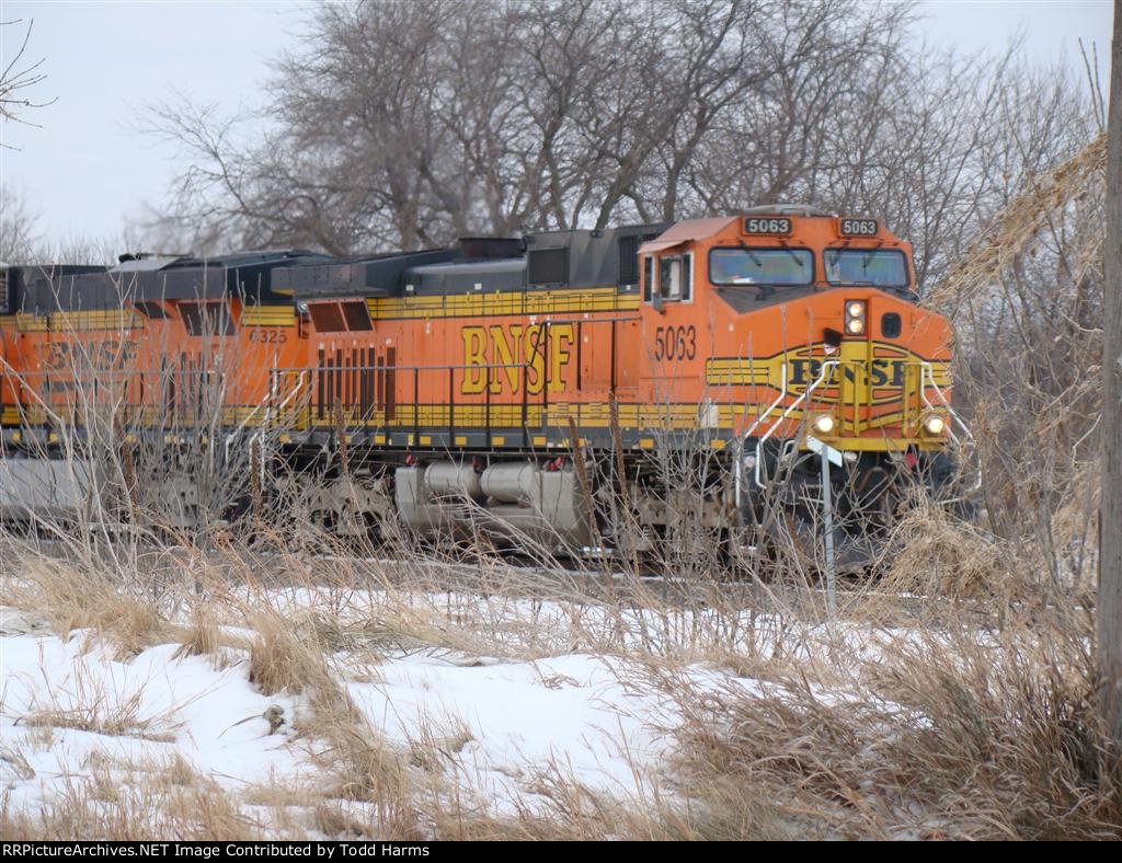 BNSF 5063